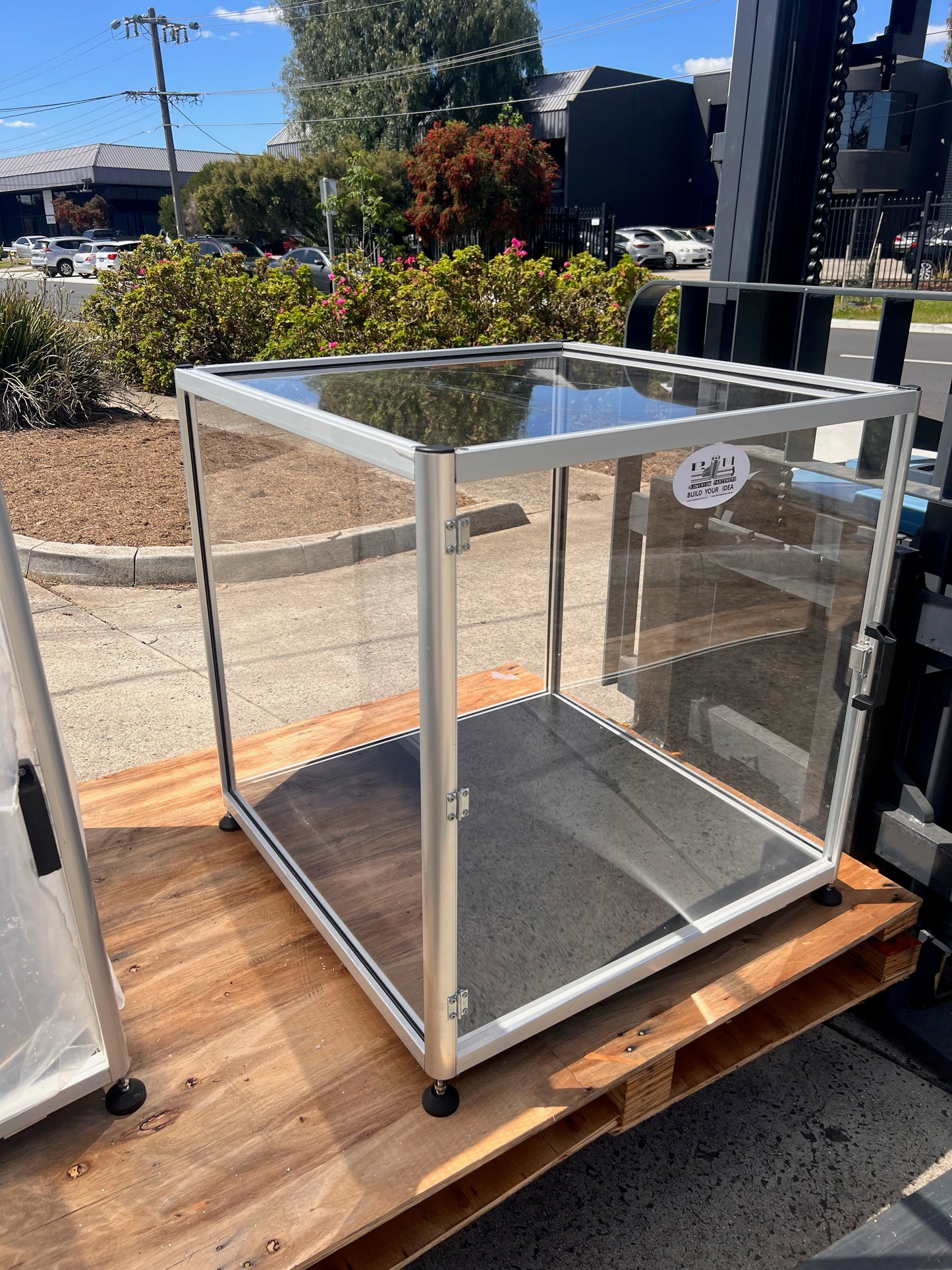 800mmx800mm Clear Enclosure – RM components